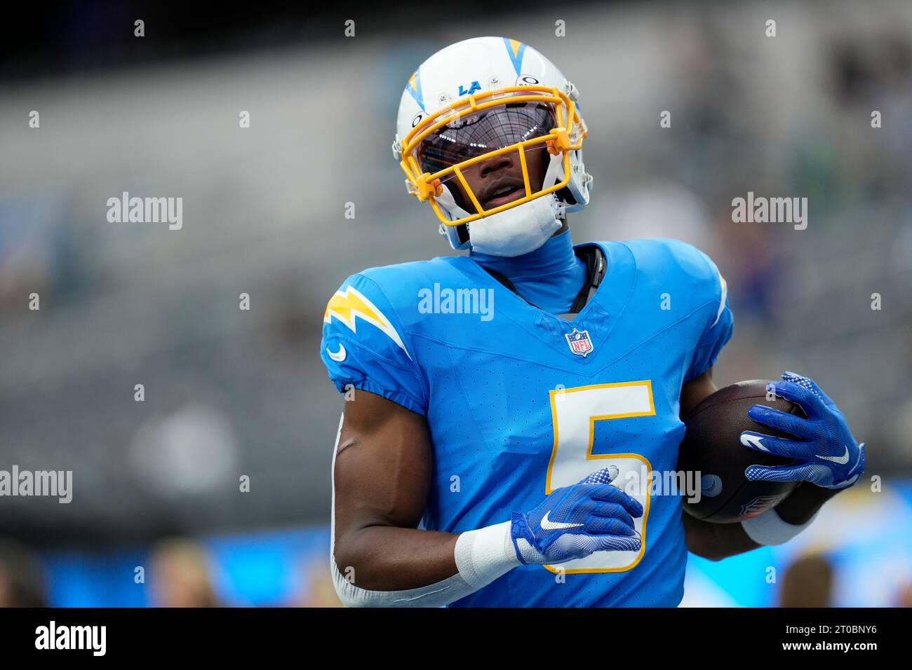 Los Angeles Chargers wide receiver Joshua Palmer (5) warms up before an ...