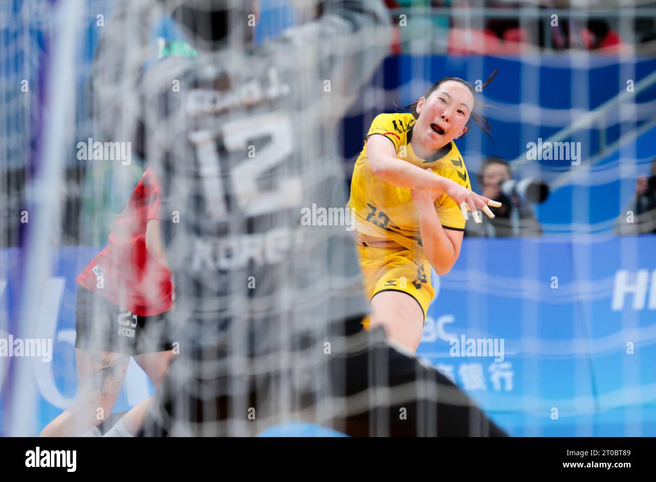 Hangzhou, China. 5th Oct, 2023. Natsuki Aizawa (JPN) Handball : Womens ...