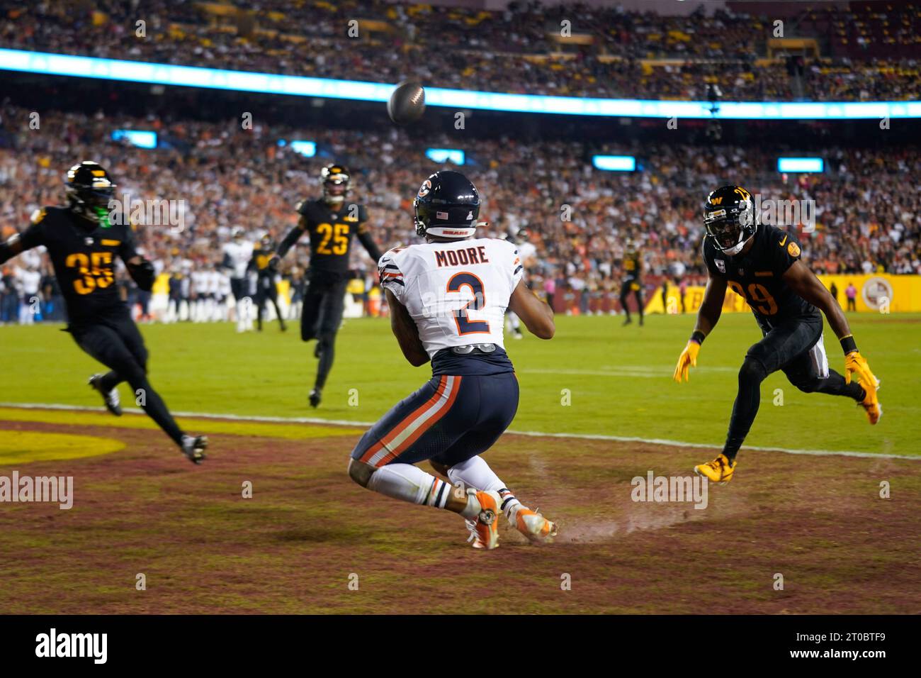 Chicago Bears wide receiver DJ Moore (2) making a touchdown catch against the Washington ...