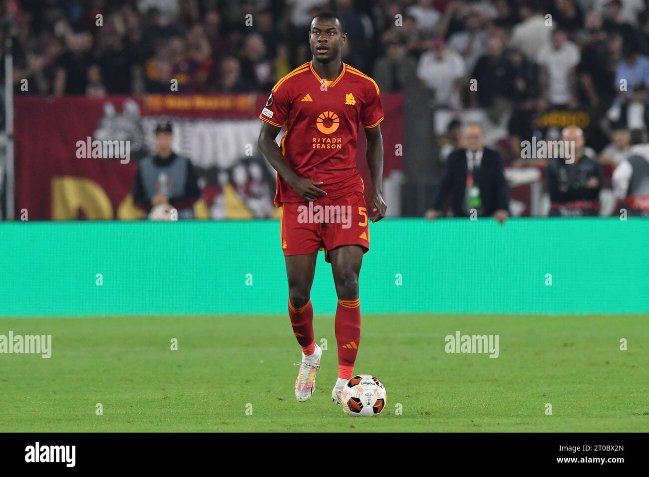 Rome, Lazio. 05th Oct, 2023. Evan Ndicka of AS Roma during the Uefa ...