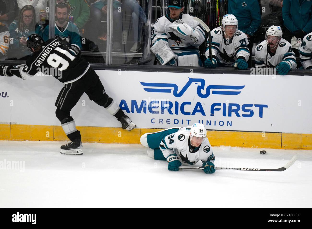 Los Angeles Kings right wing Carl Grundstrom (91), who was called for ...