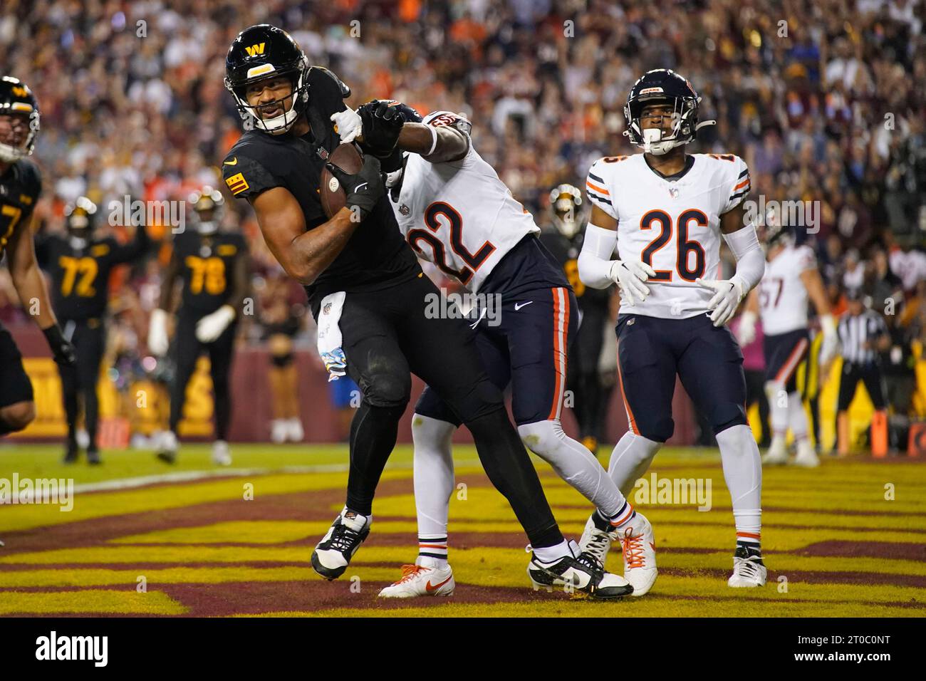 Washington Commanders tight end Logan Thomas (82) scoring a touchdown ...