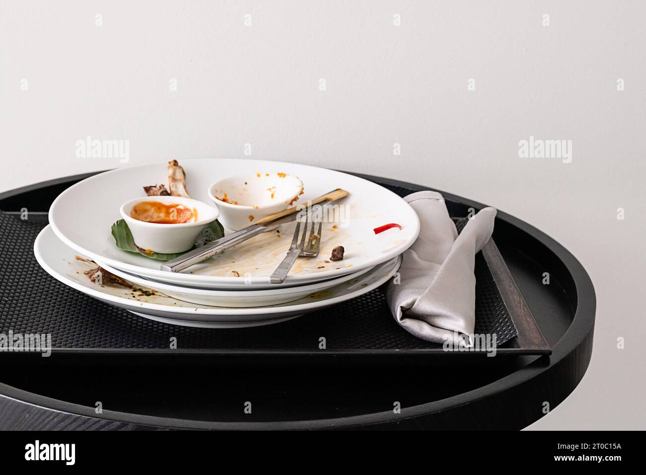 Dirty plates kitchen table hi-res stock photography and images - Alamy