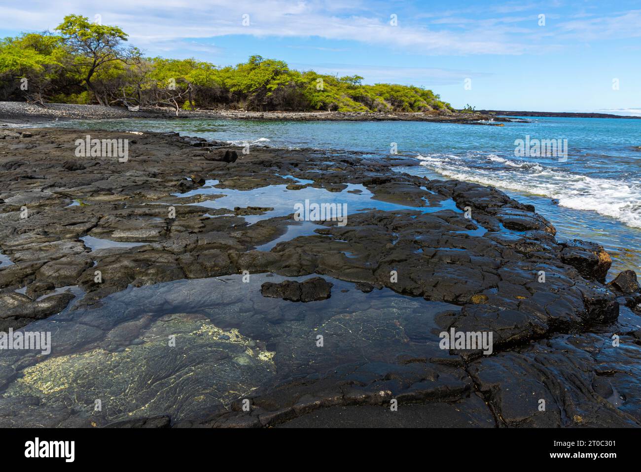Tide Pools on The Volcanic Shoreline on Kiholo Bay Beach, Hawaii Island ...