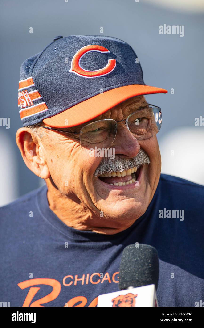 Longtime Chicago Bears star DICK BUTKUS (December 9, 1942 - October 5 ...