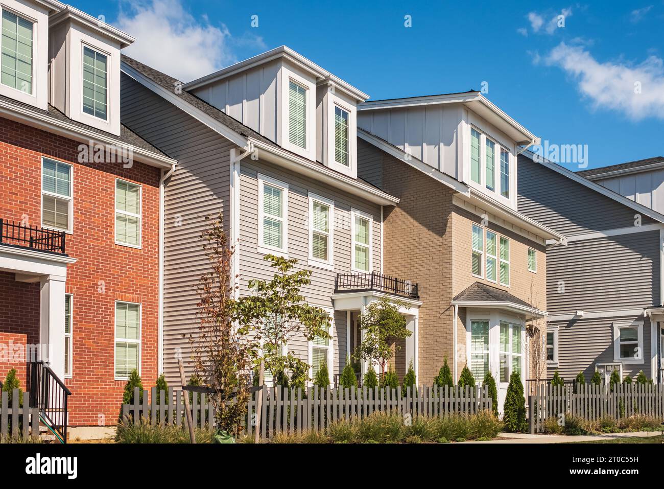 New Modern Apartment Buildings in Vancouver BC. Canadian modern ...