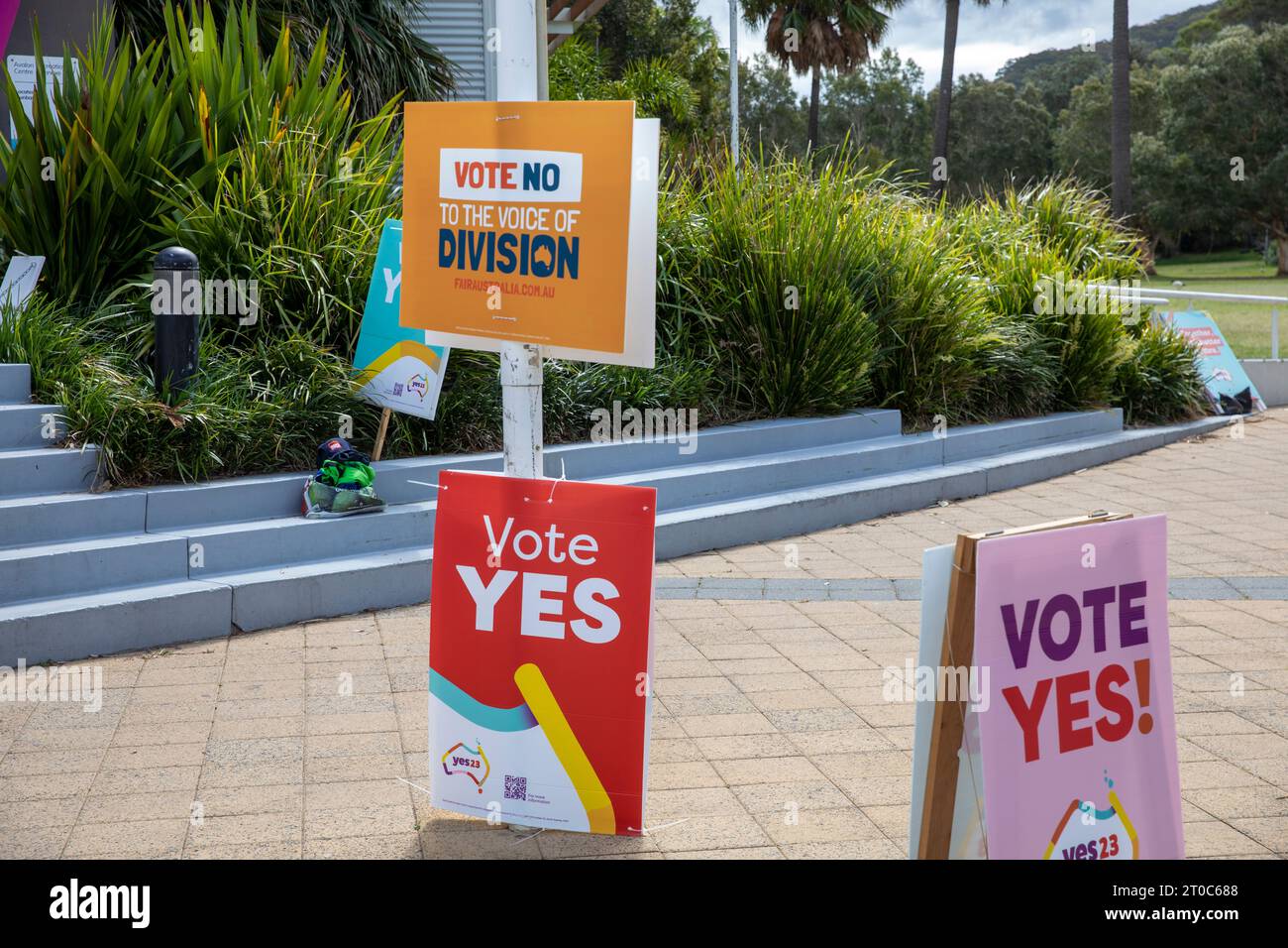 Friday 6th October 2023, Polling station open in Avalon Beach Sydney ...