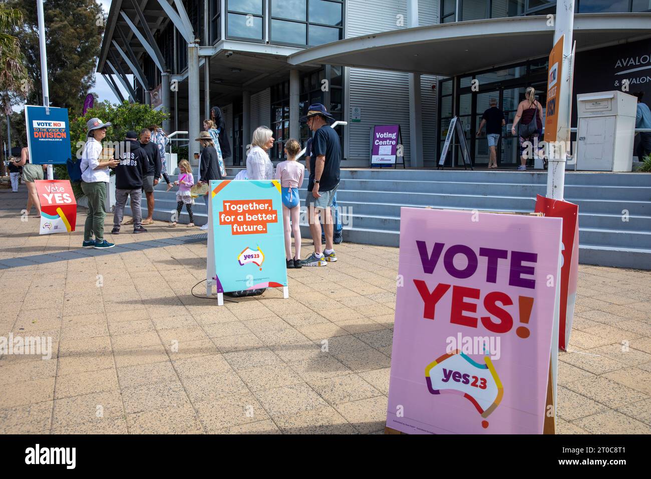 Friday 6th October 2023, Polling station open in Avalon Beach Sydney ...