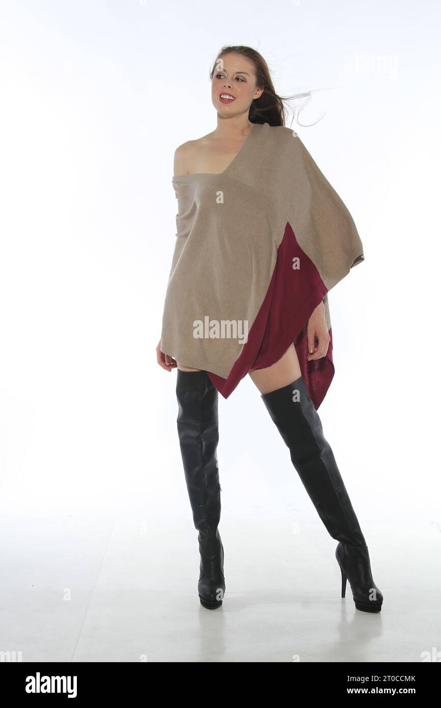 Photoshoot of a beautiful white model in a studio Stock Photo - Alamy