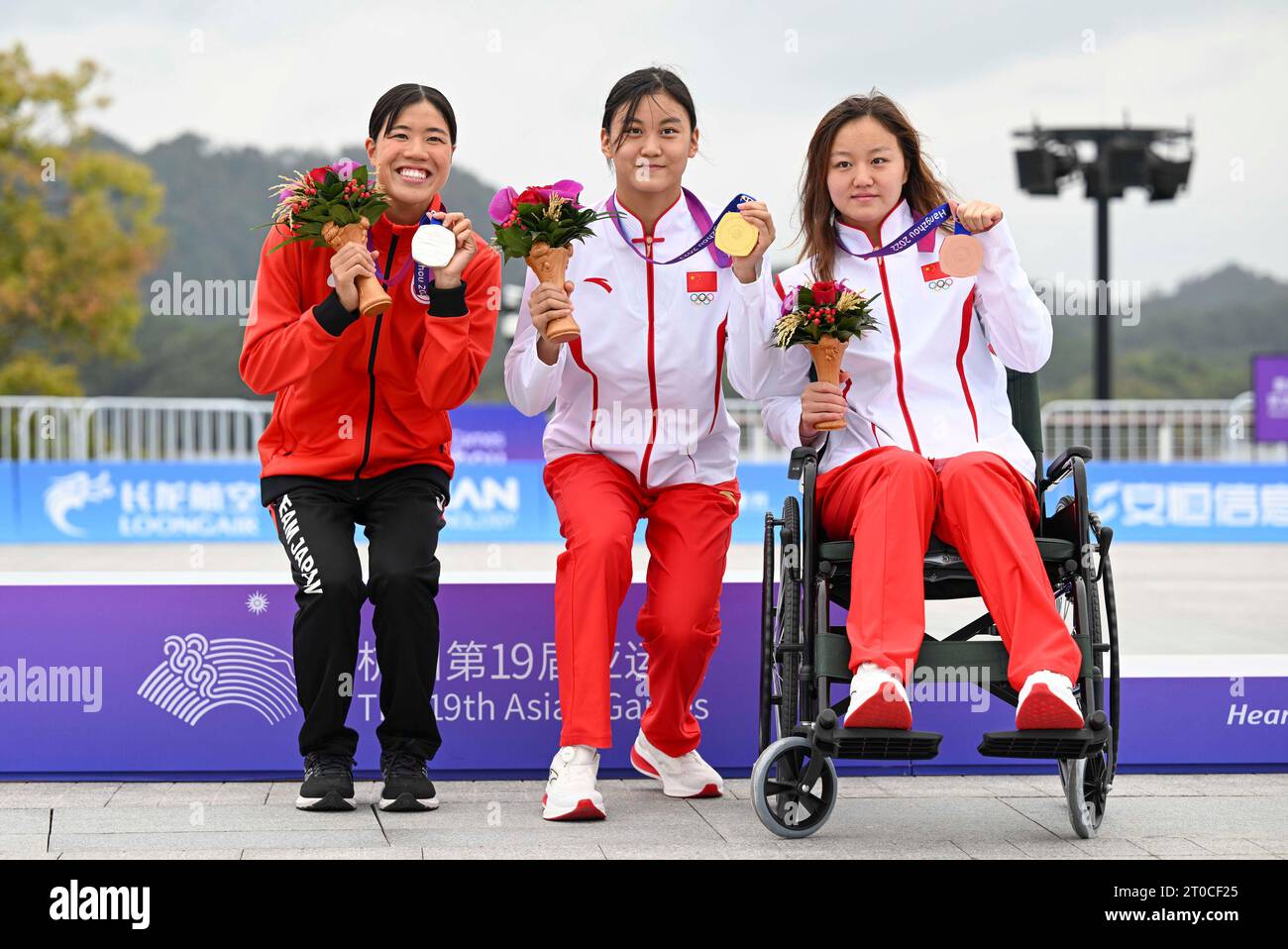 Chun'an, China's Zhejiang Province. 6th Oct, 2023. Gold medalist Wu ...
