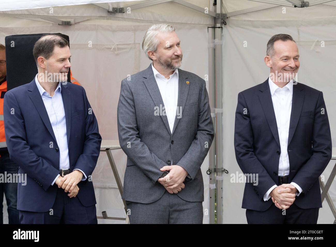 Autobahn talbrucke hi-res stock photography and images - Alamy