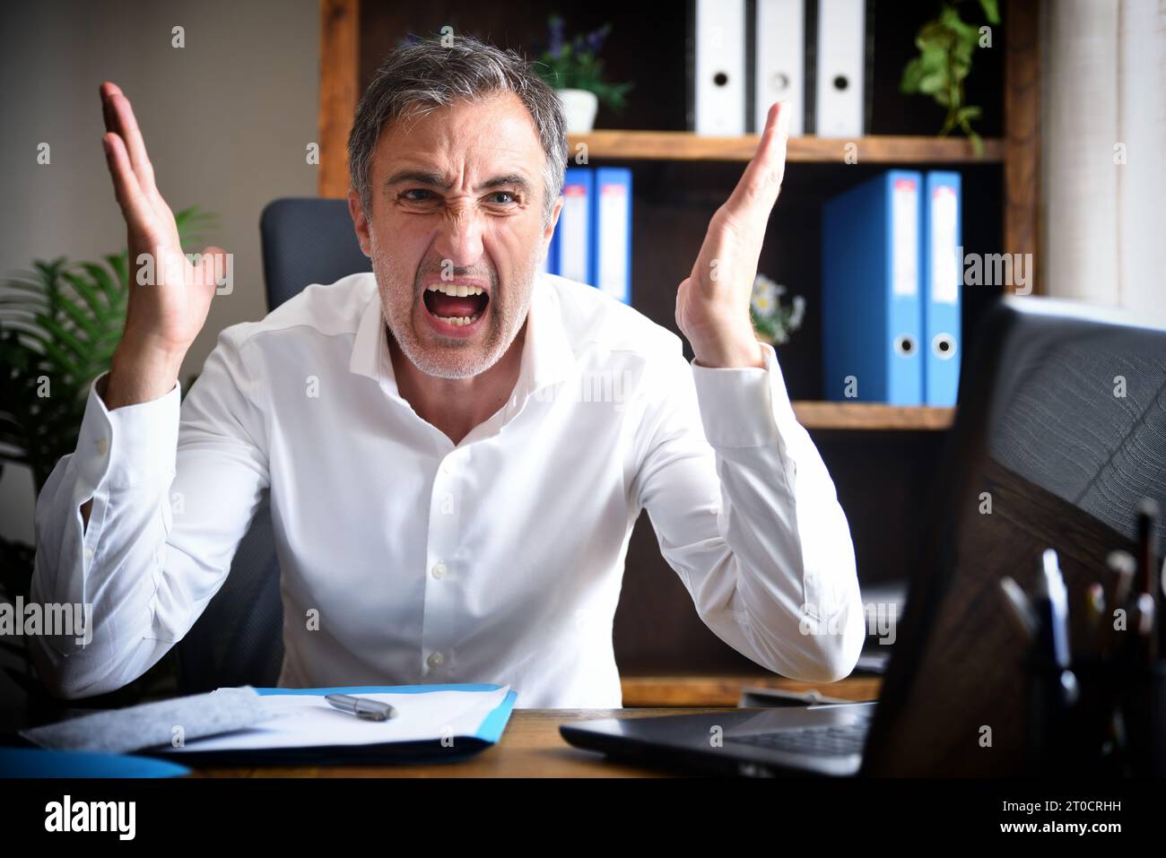 Angry office hi-res stock photography and images - Alamy