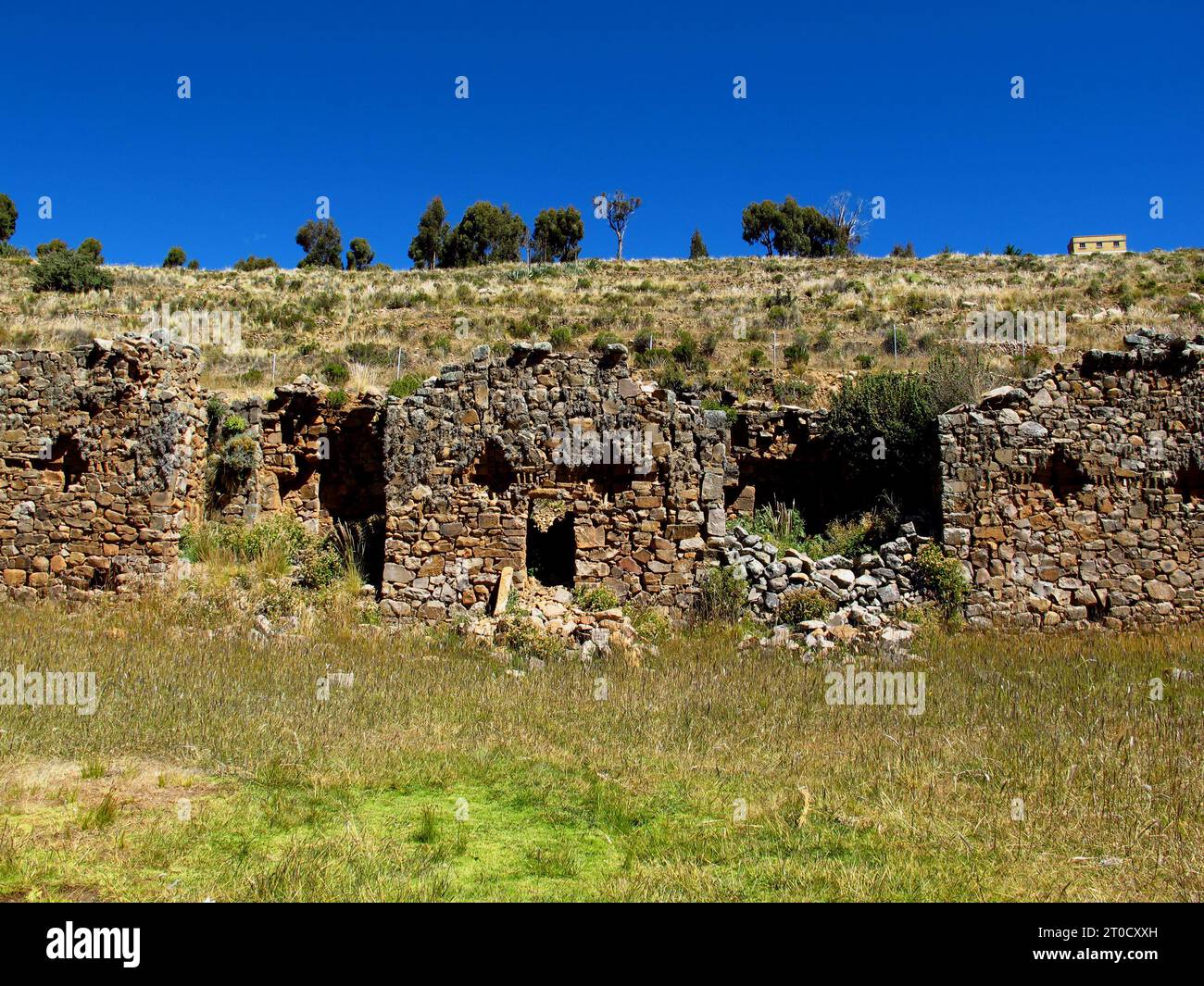 Inca ruins on Isla de la luna, Lake Titicaca in Andes of Bolivia Stock ...