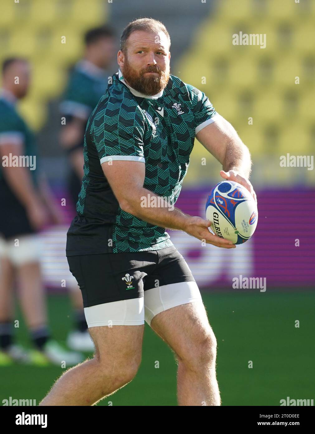Henry thomas wales rugby hi-res stock photography and images - Alamy