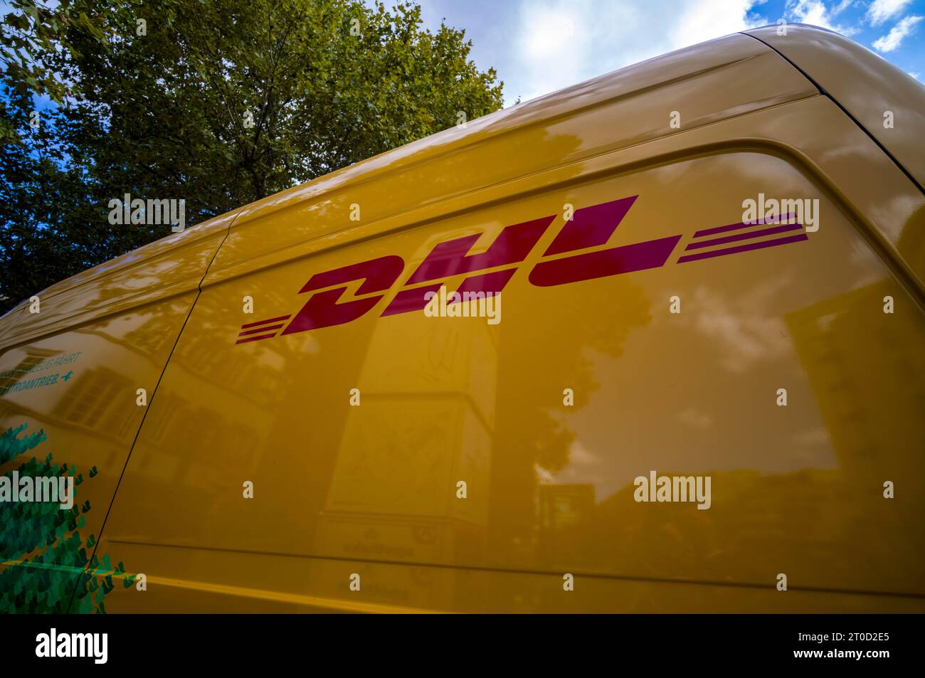DHL vehicle, e-transporter, electrically powered, delivery vehicle ...