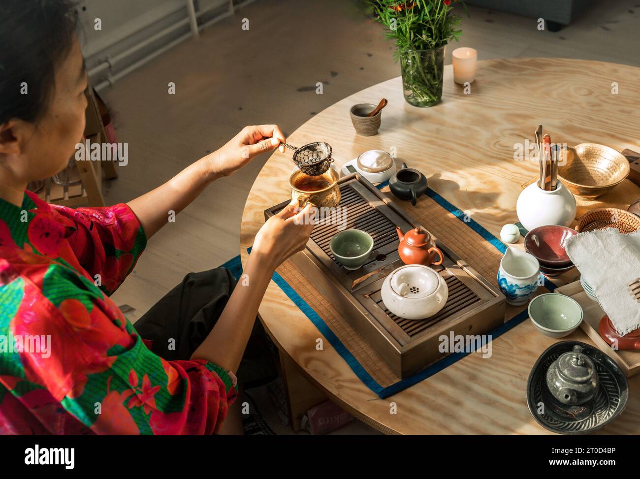 Asian tea ritual hi-res stock photography and images - Alamy