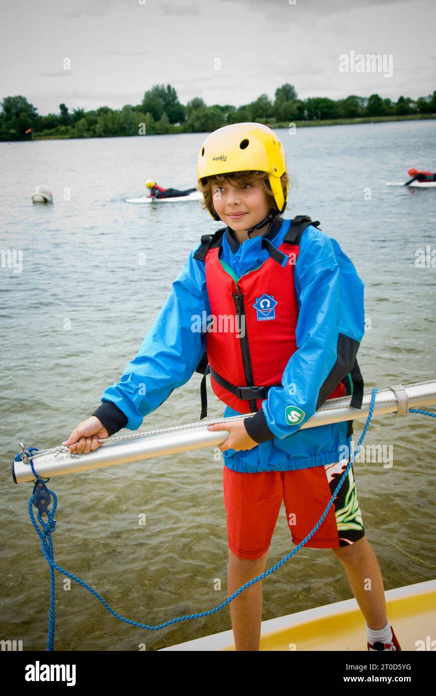 Secondary pupils go to school hi-res stock photography and images - Alamy