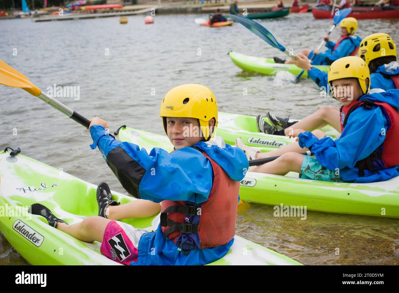 Secondary pupils go to school hi-res stock photography and images - Alamy