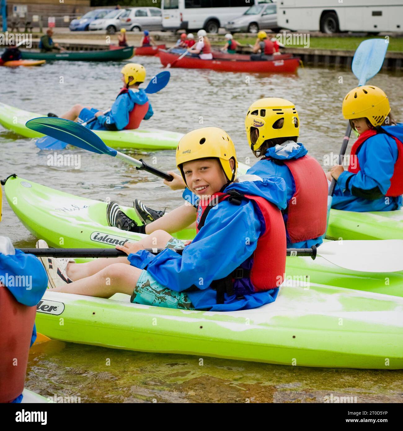 Secondary pupils go to school hi-res stock photography and images - Alamy