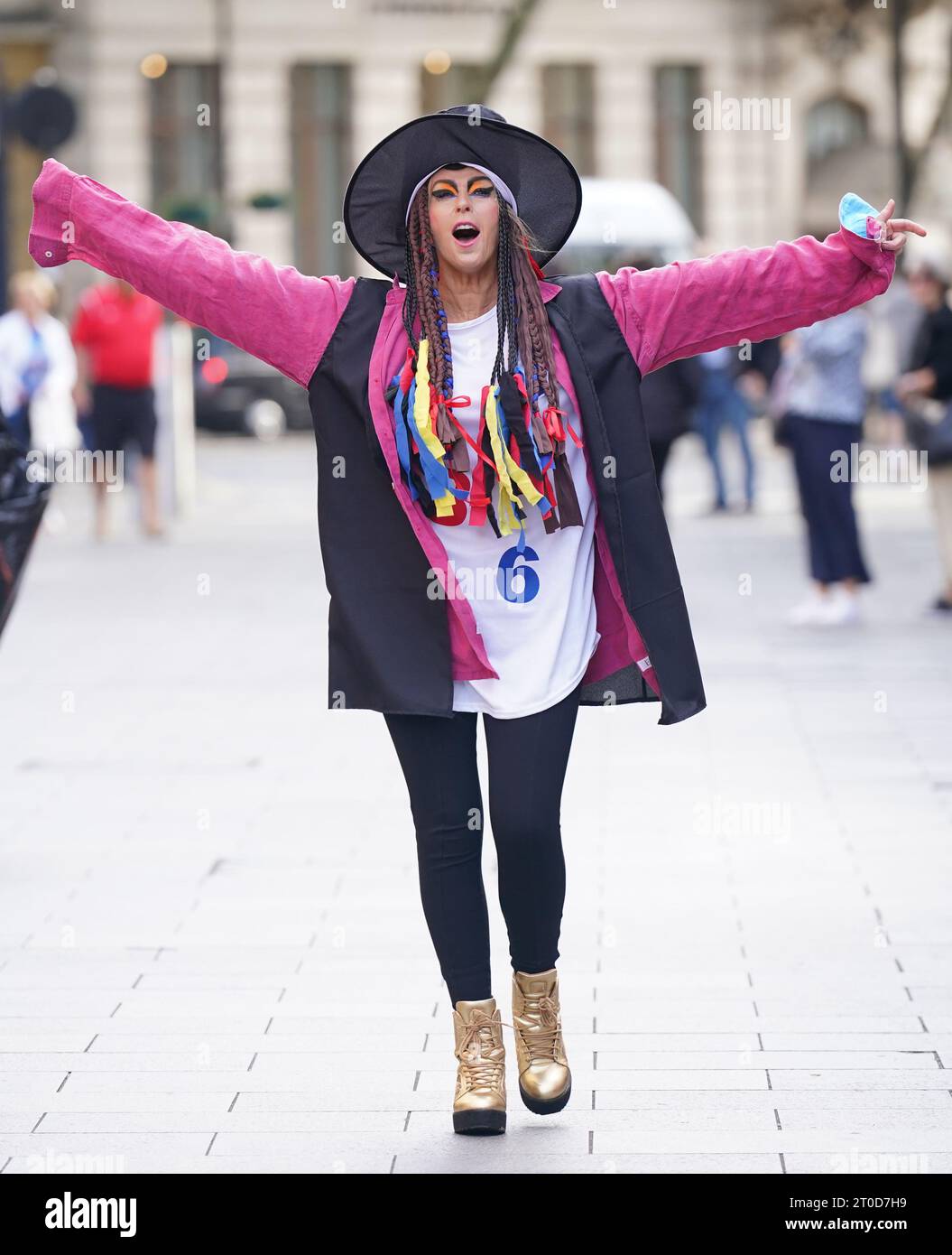 Kate Garraway dressed as Boy George arrives at Global's studios in ...