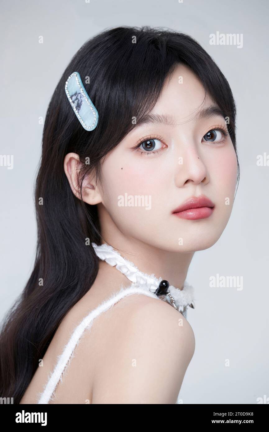 Asian women's faces are beautified with cosmetics, faces for ...