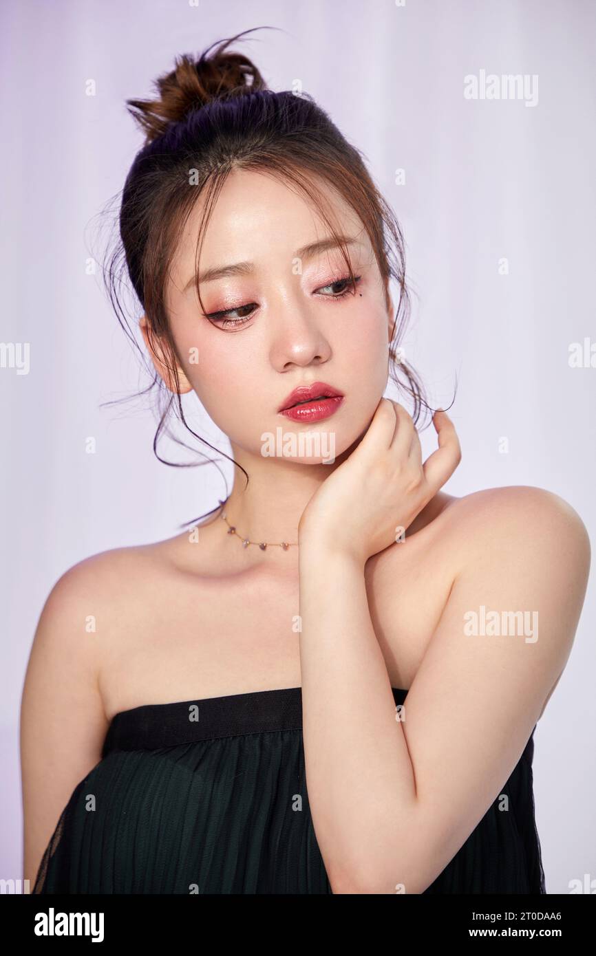 Beautiful Asian women face, Natural face treatments and Women's facial ...