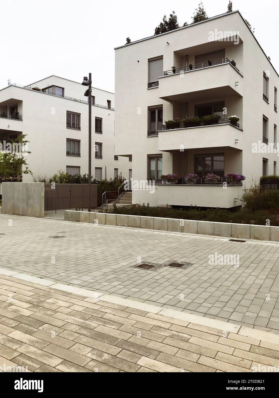 Mall fassade hi-res stock photography and images - Alamy