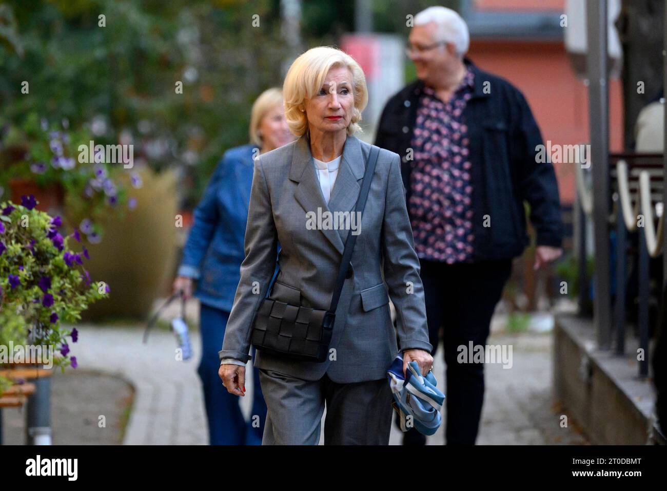 Julia lehner hi-res stock photography and images - Alamy