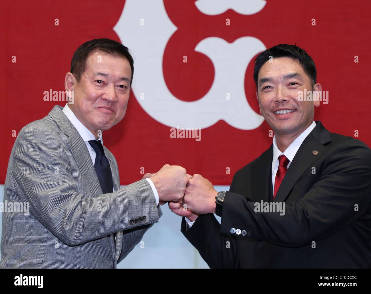 Shinnosuke Abe, new manager of Yomiuri Giants, and former manager ...