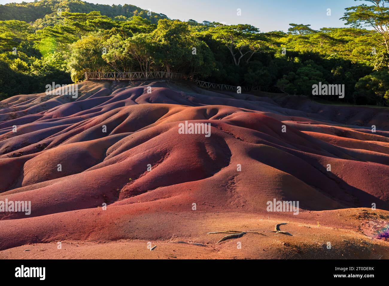 The most famous tourist place of Mauritius - earth of seven colors in ...