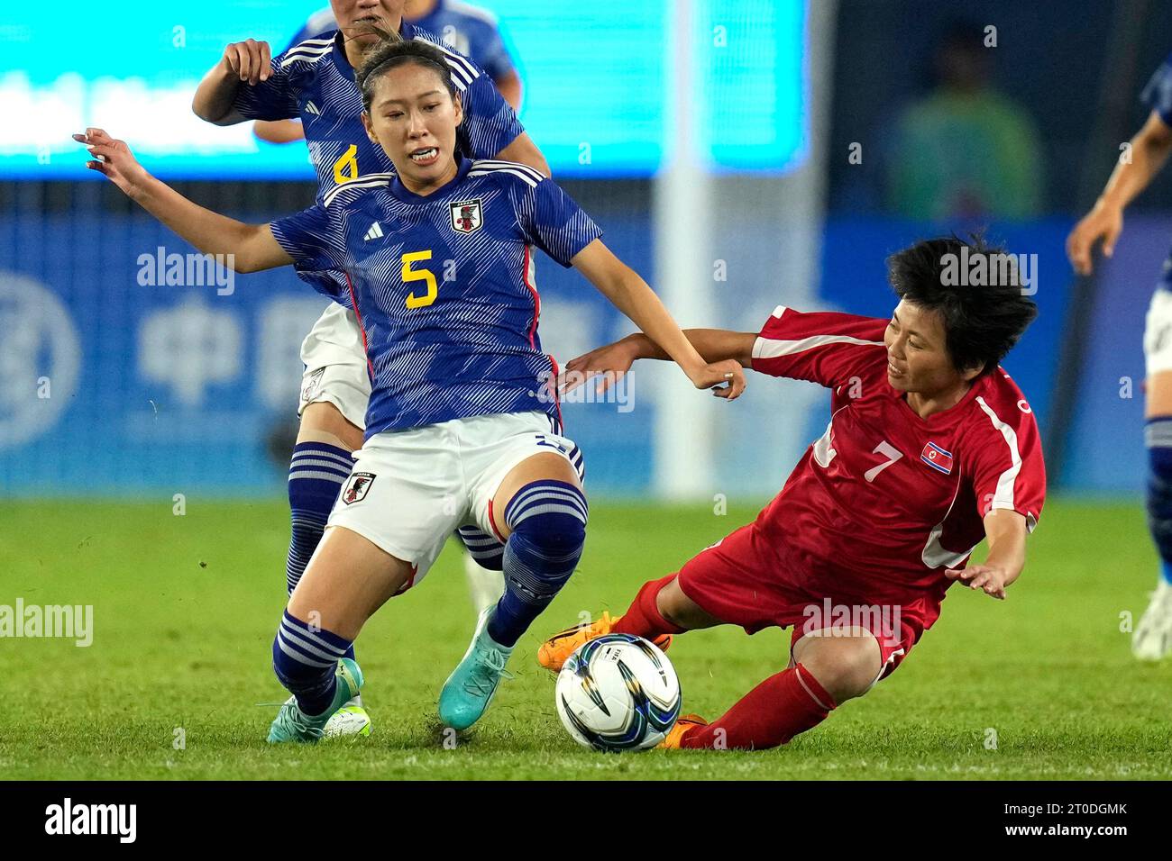 Japan's Reina Wakisaka, left, and North Korea's Sung Hyangsim battle ...