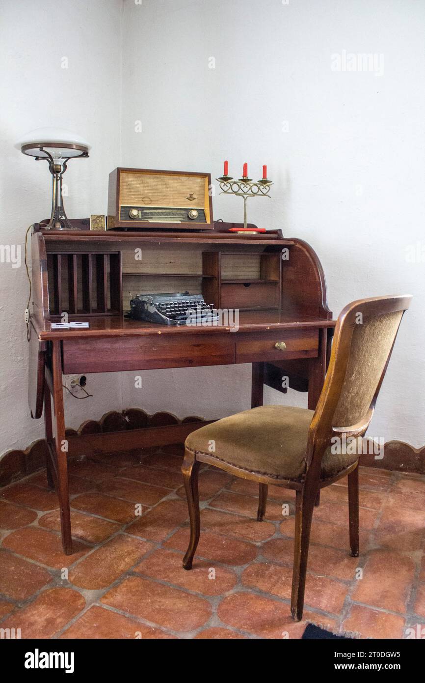 Inviting workspace hi-res stock photography and images - Alamy