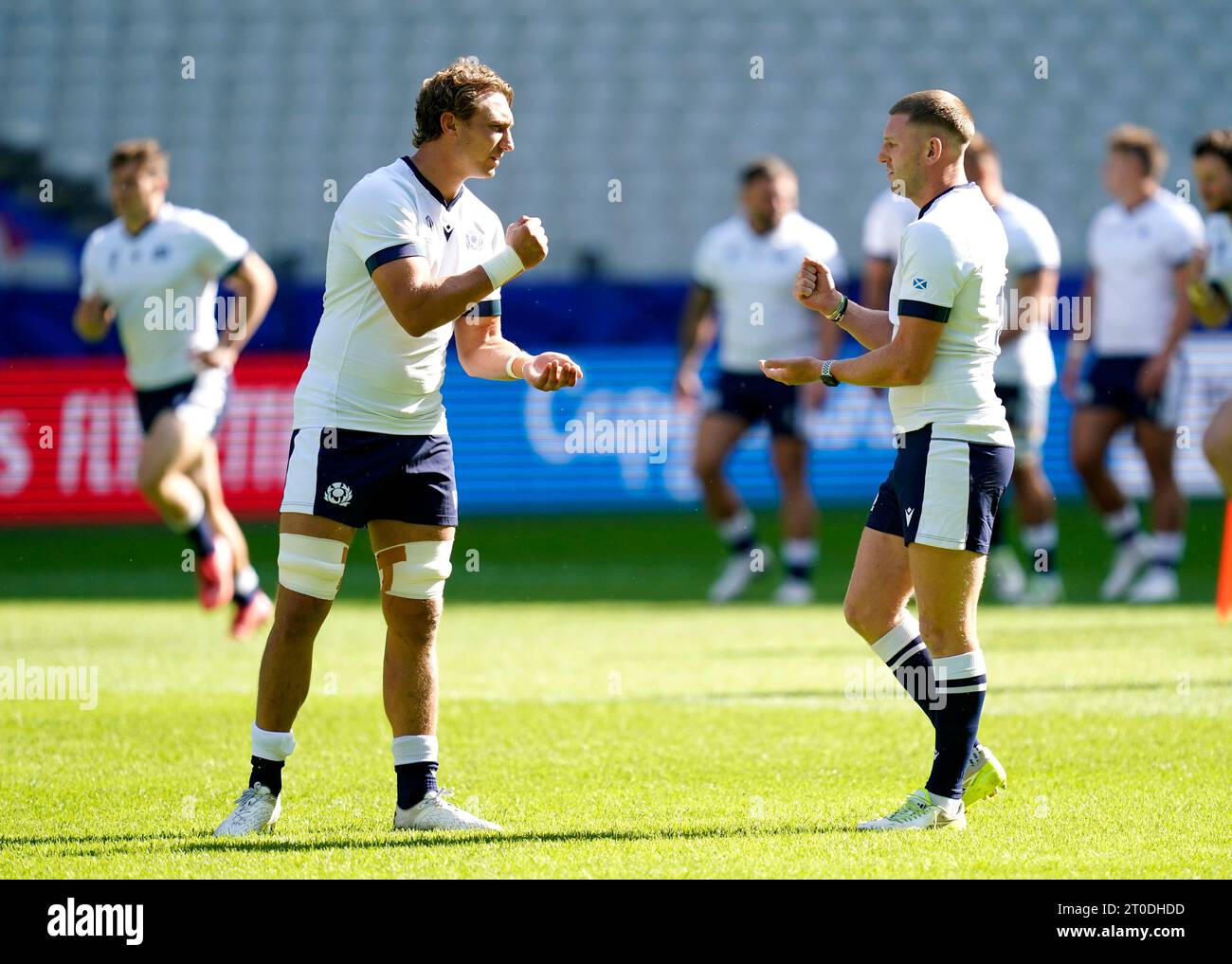 Rock paper scissors france hi-res stock photography and images - Alamy