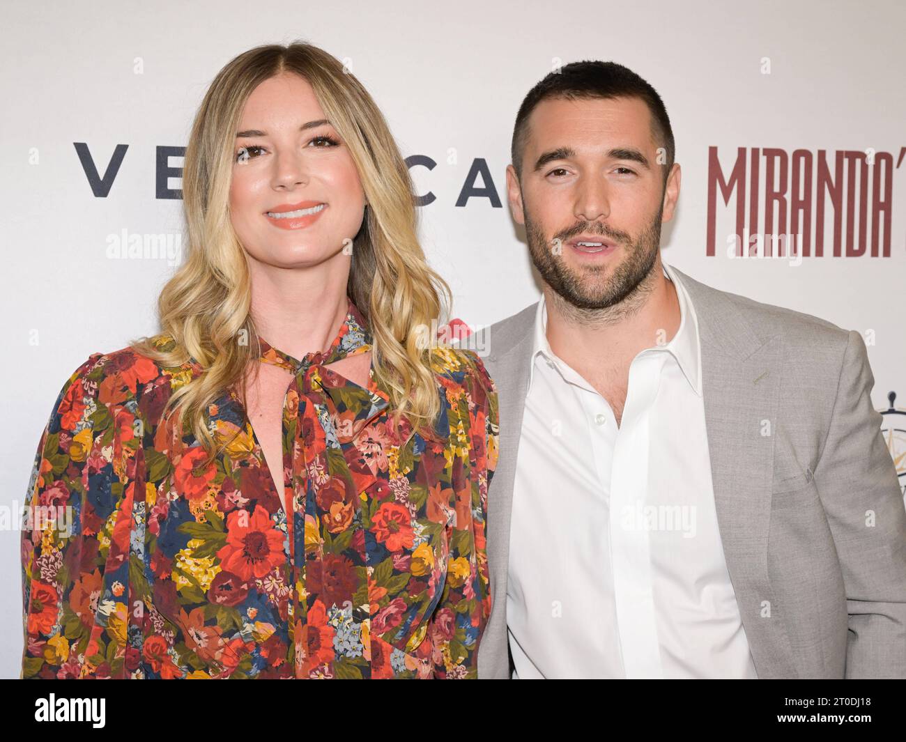 Emily vancamp josh hi-res stock photography and images - Alamy