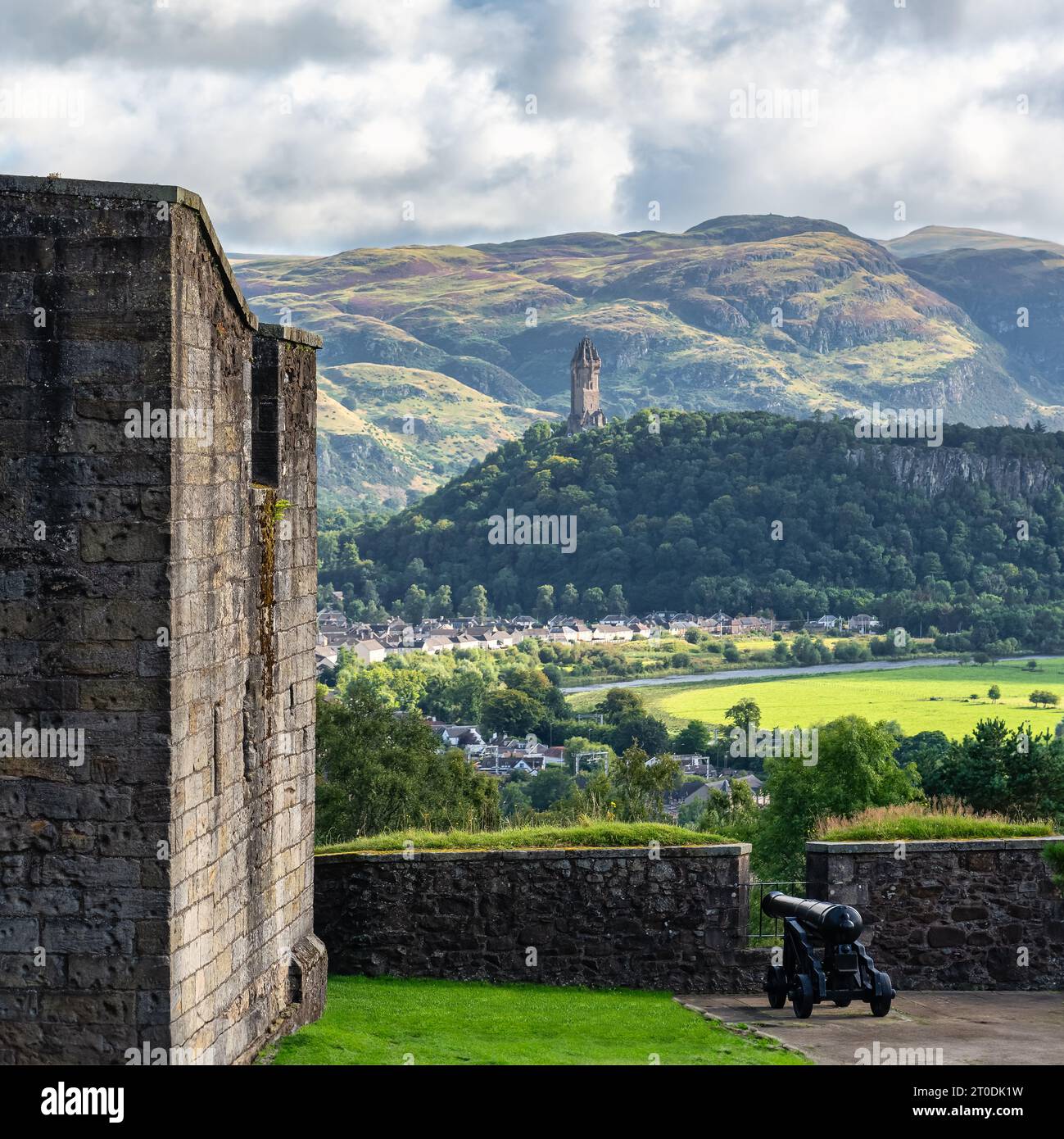View of the city of Stirling from its medieval castle and monument to ...