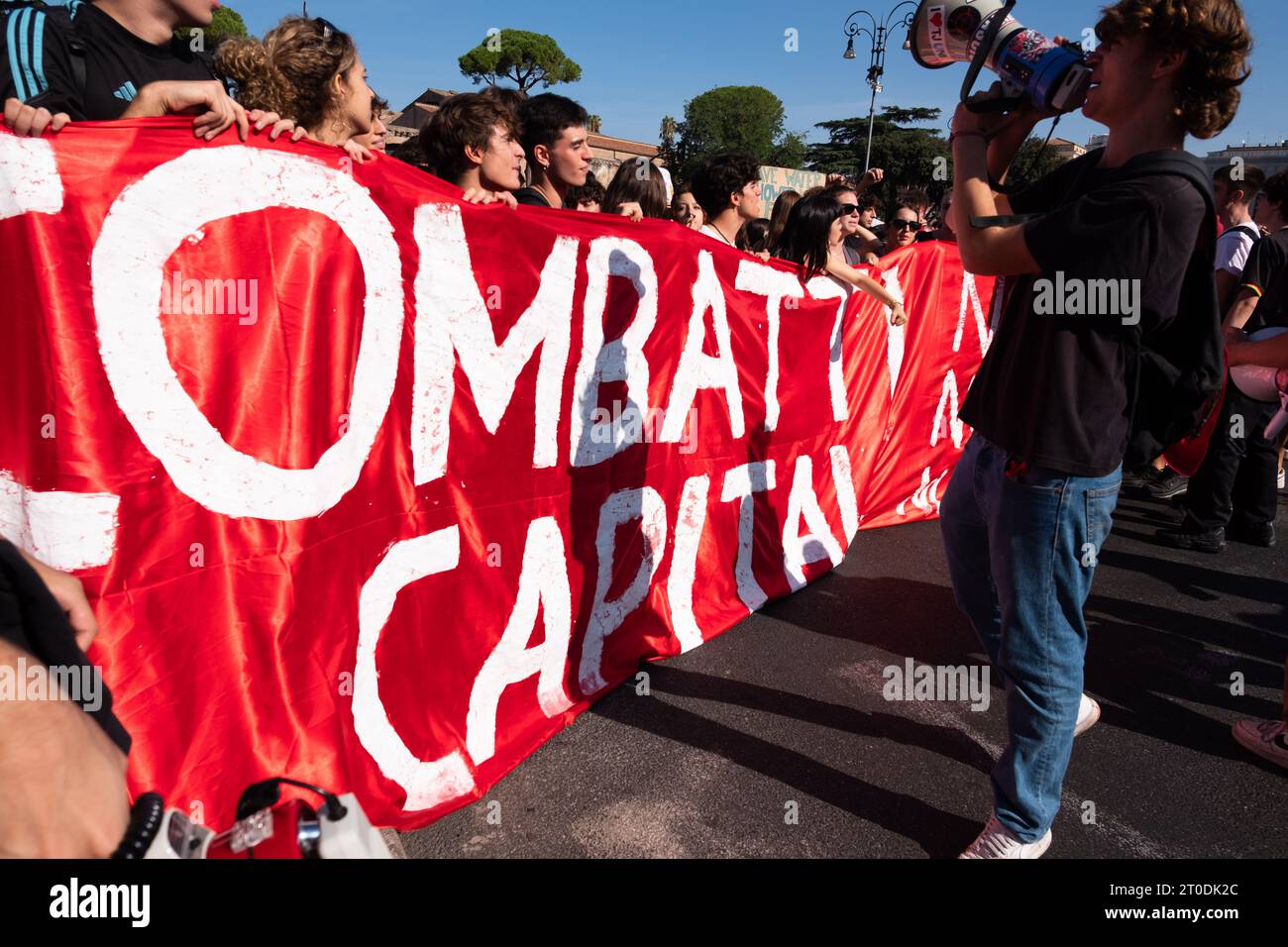Rome, RM, Italy. 6th Oct, 2023. 5000 students on school strike for ...