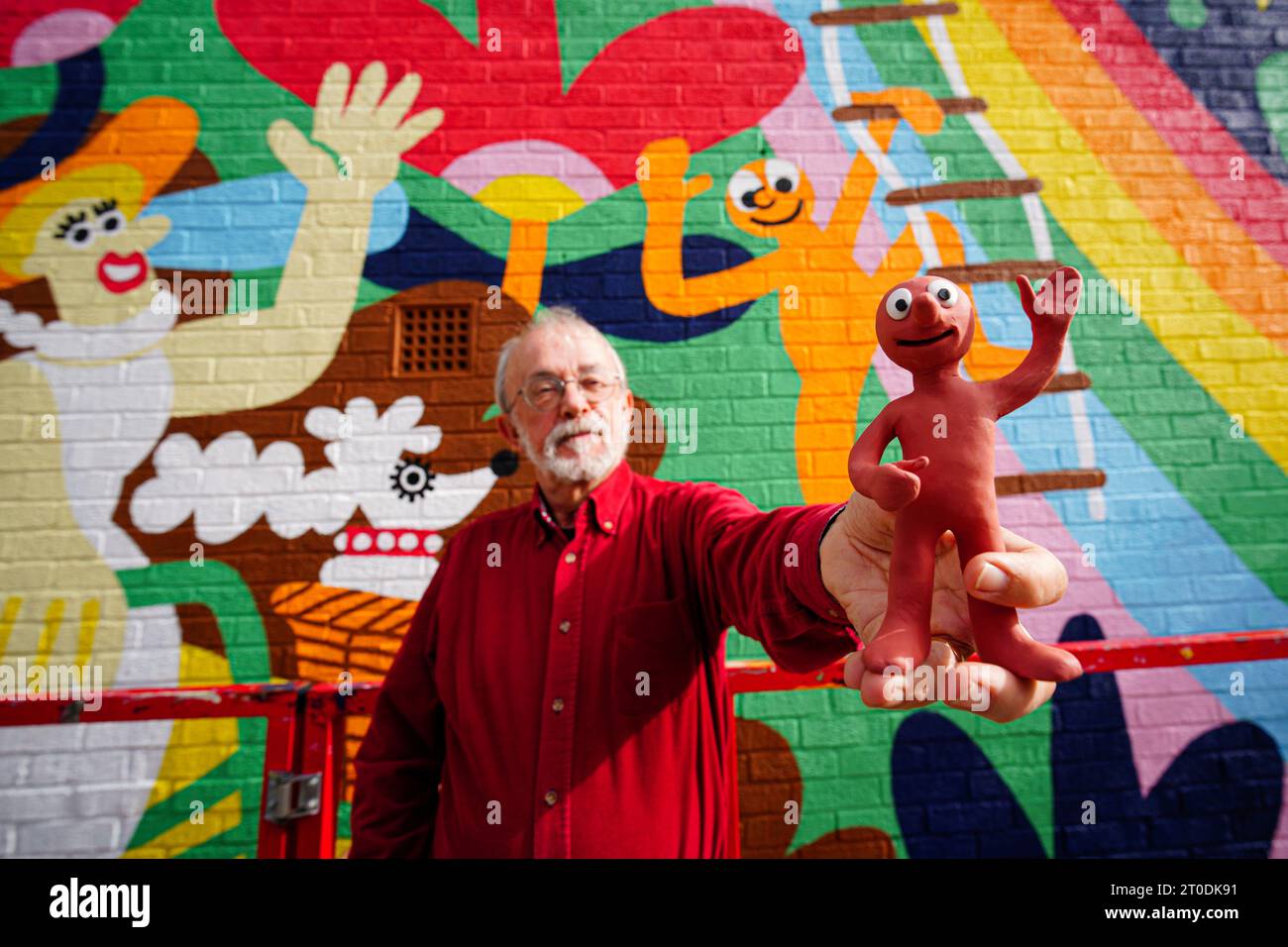 Morph and his co-creator Peter Lord pay a visit to a new mural in Cabot ...