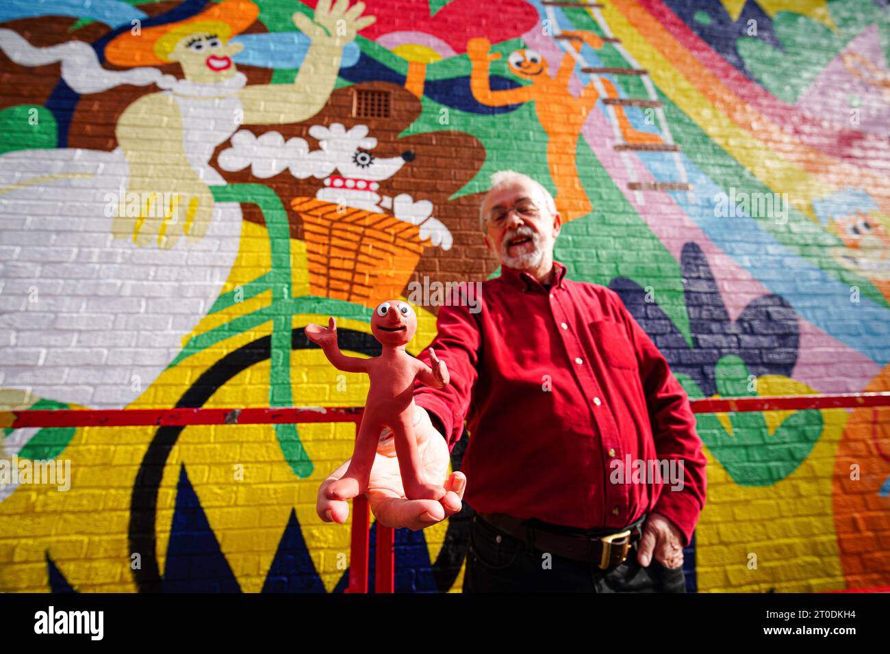 Morph and his co-creator Peter Lord pay a visit to a new mural in Cabot ...