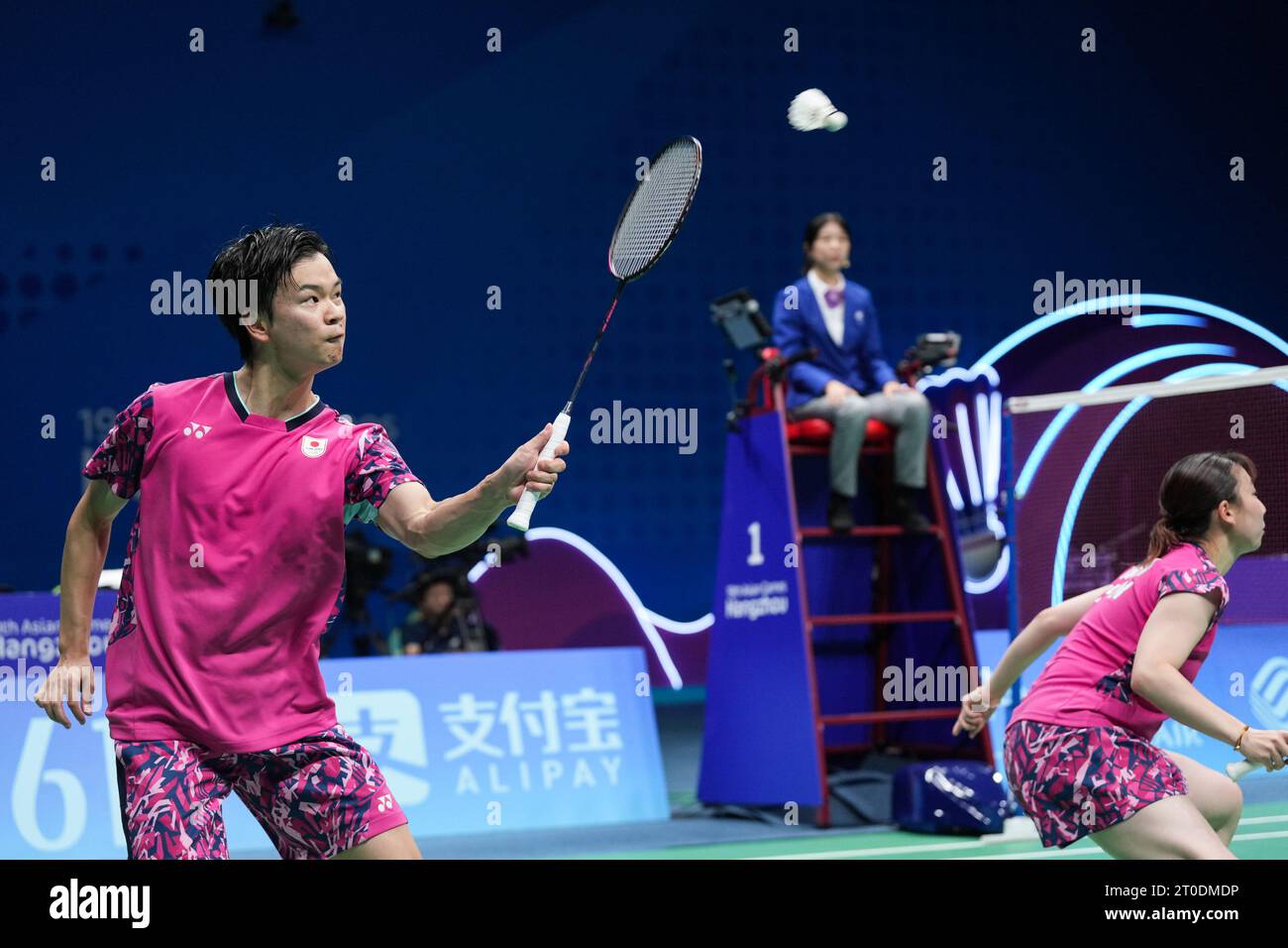 Hangzhou, China's Zhejiang Province. 6th Oct, 2023. Watanabe Yuta (L ...