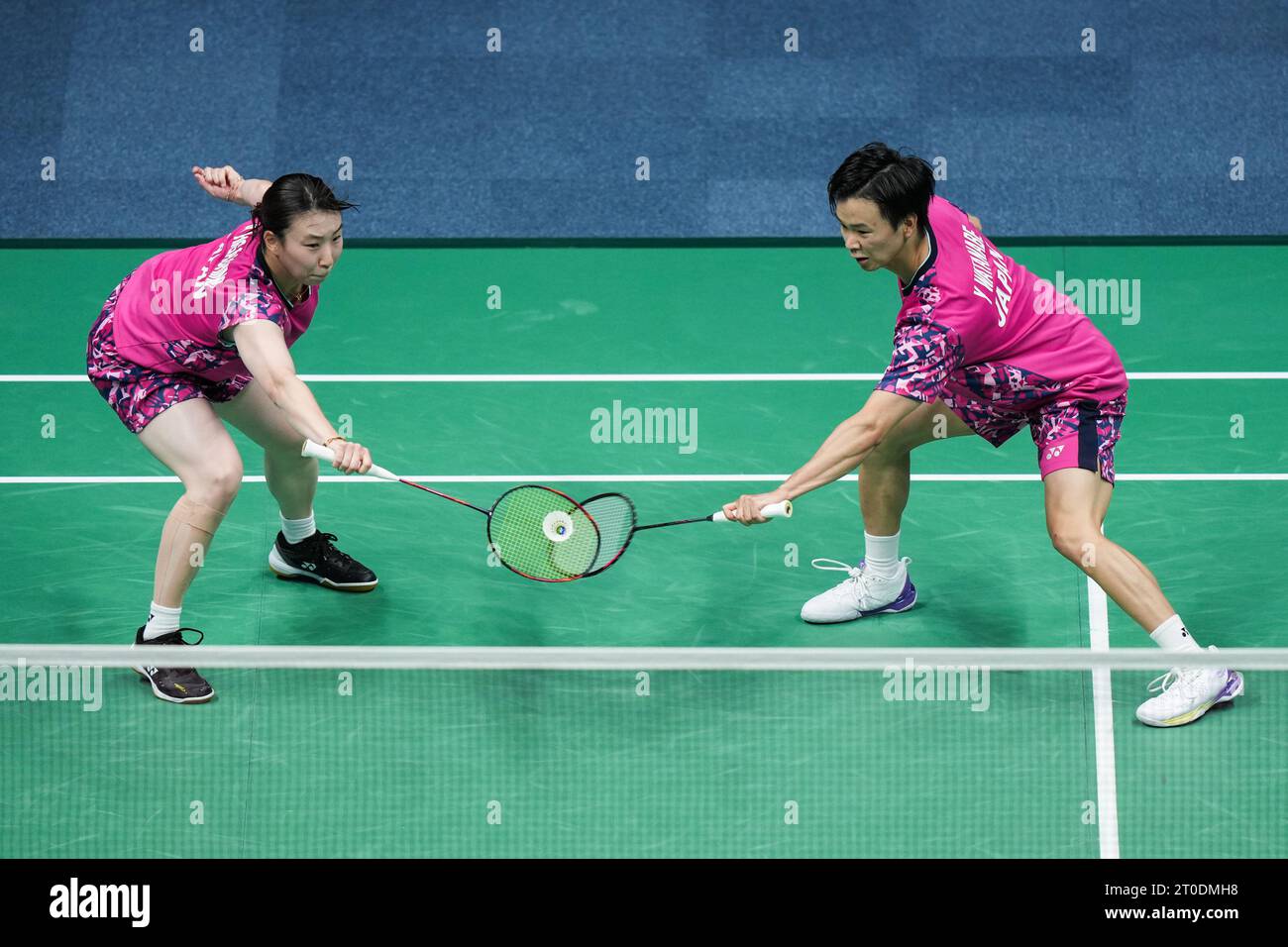 Hangzhou, China's Zhejiang Province. 6th Oct, 2023. Watanabe Yuta (R ...