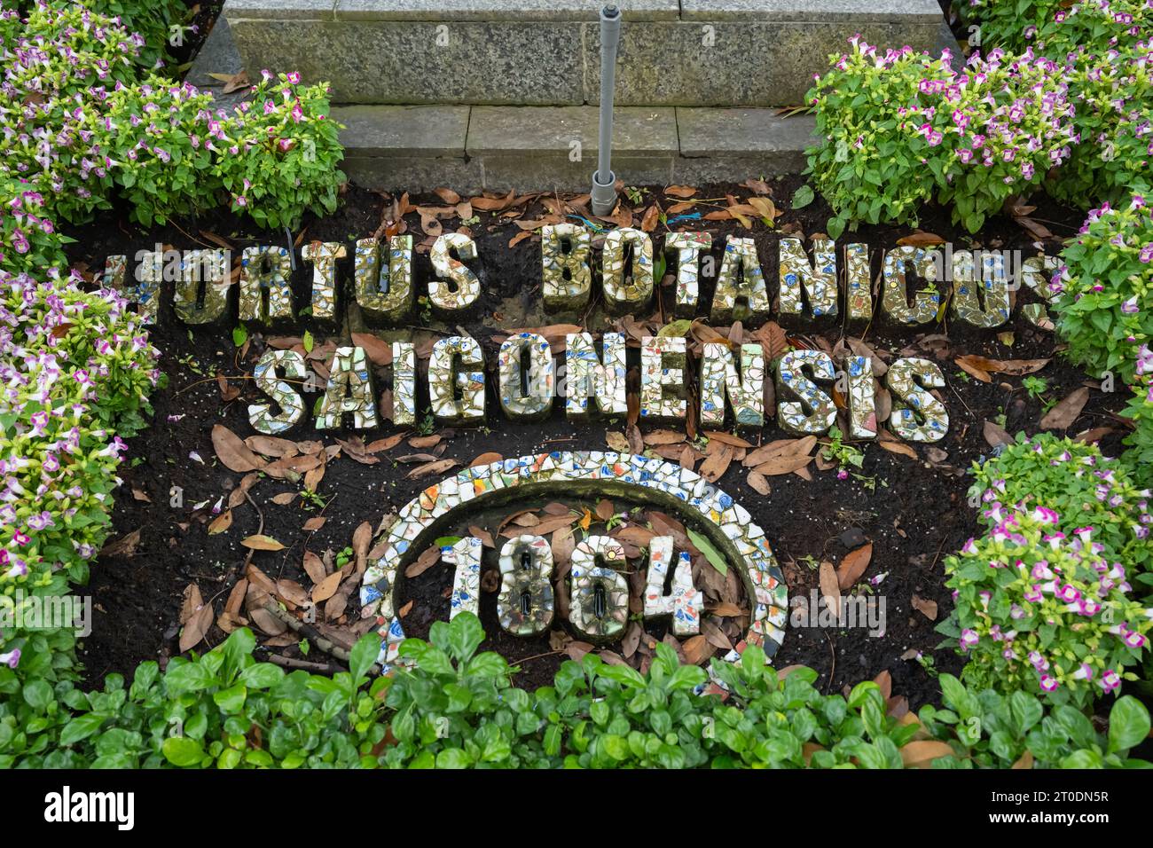 The entrance to Saigon Zoo and Botanical Garden, Ho Chi Minh City ...