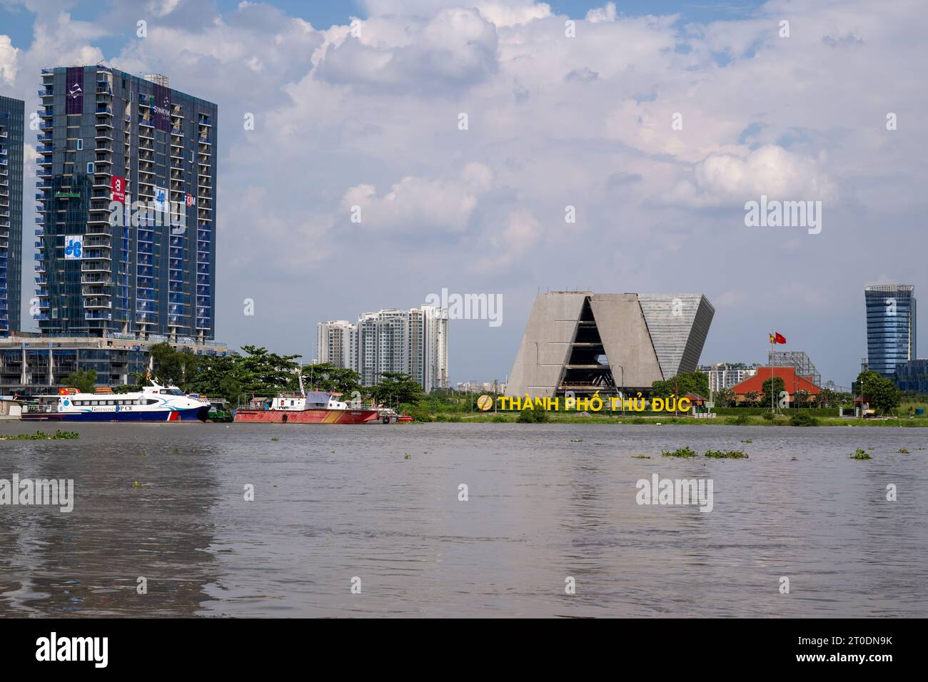 The Song Saigon River, Ho Chi Minh City, Vietnam Stock Photo - Alamy