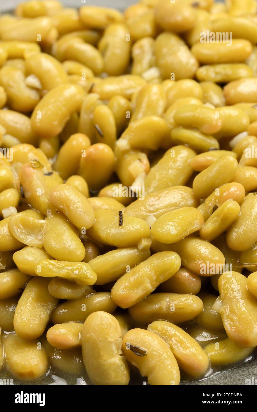 Flageolets hi-res stock photography and images - Alamy