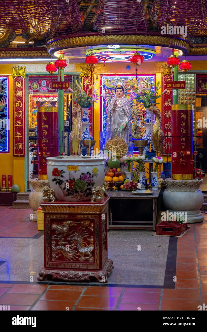 The inside of the Mieu Ba Tao Dan Temple, Ho Chi Minh City, Vietnam ...