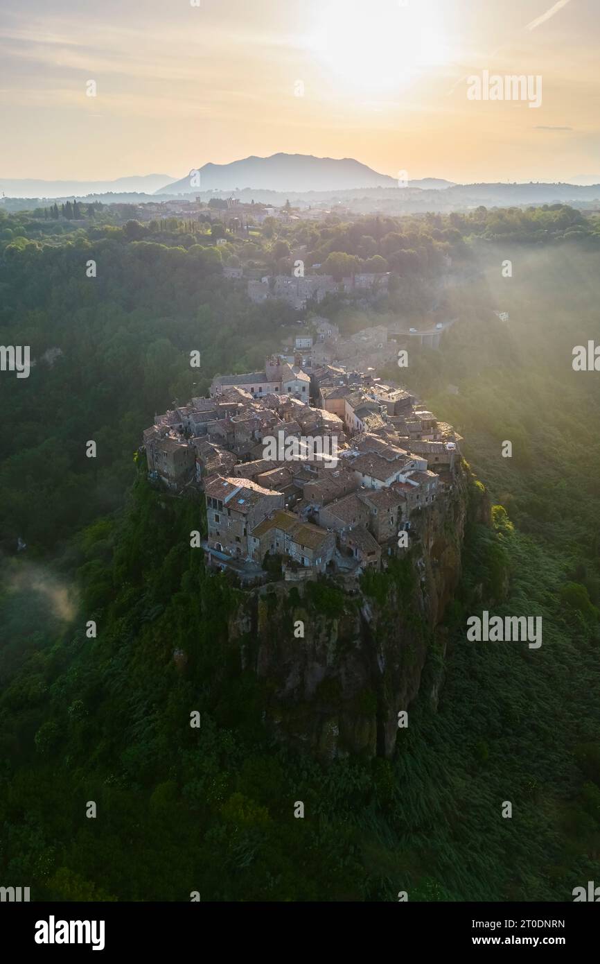 Calcata italy hi-res stock photography and images - Alamy