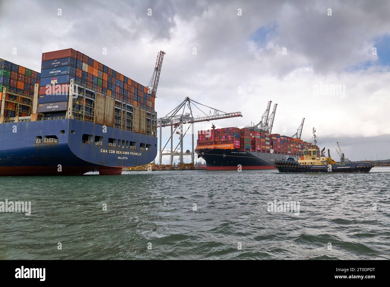 The Tug SVITZER MERCURIUS Guides The ULCS CMA CGM BENJAMIN FRANKLIN ...