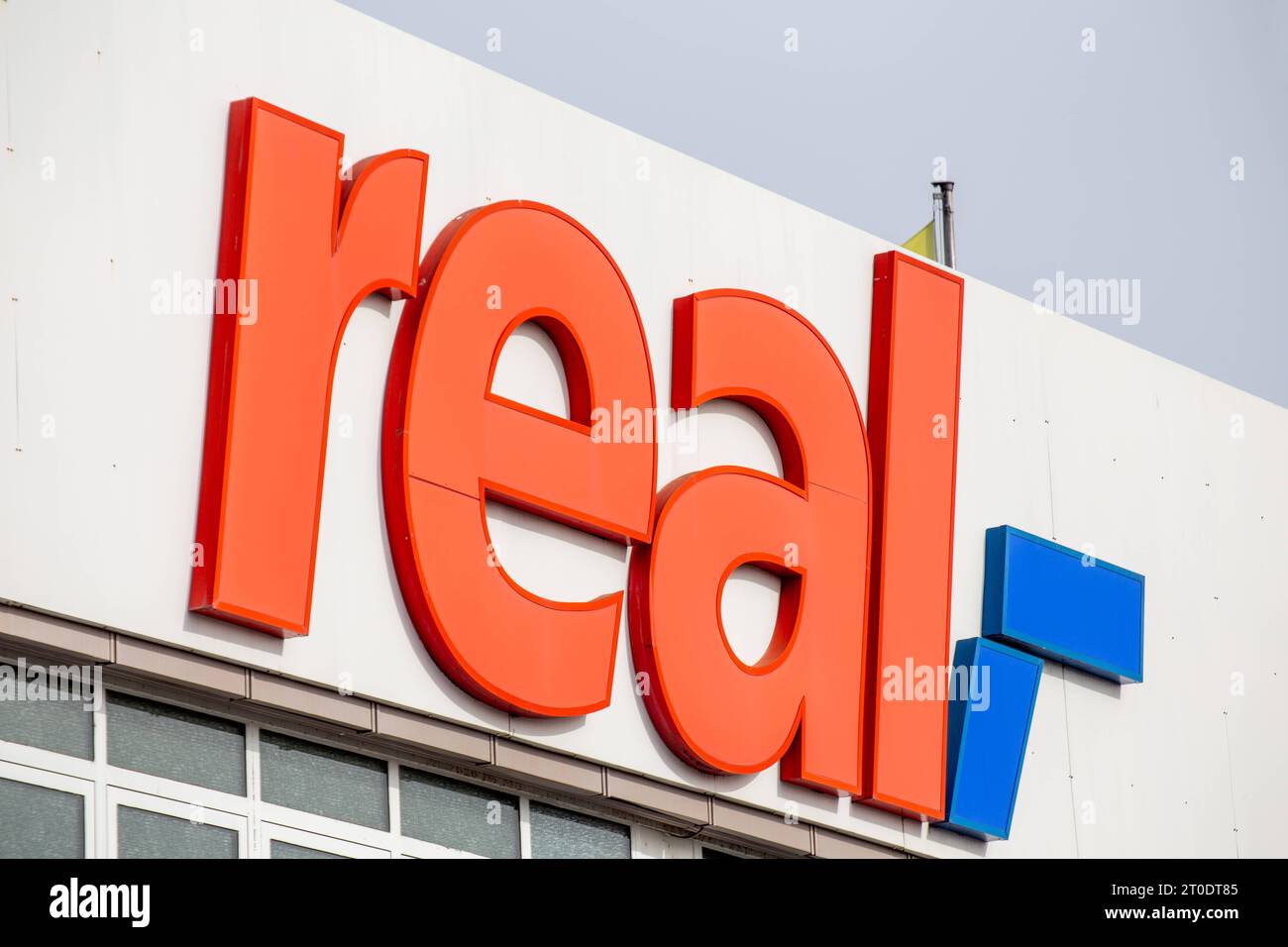 Real logo hi-res stock photography and images - Alamy