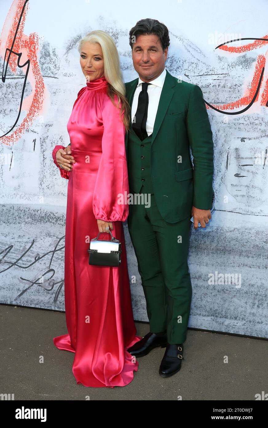 Tamara Beckwith and Giorgio Veroni attend The Serpentine Summer Party ...