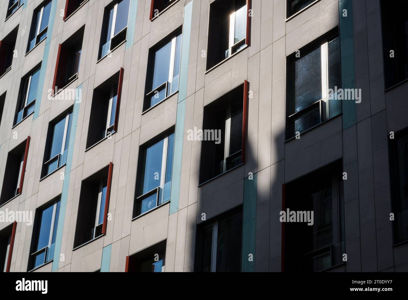 Office building budapest hungary hi-res stock photography and images ...