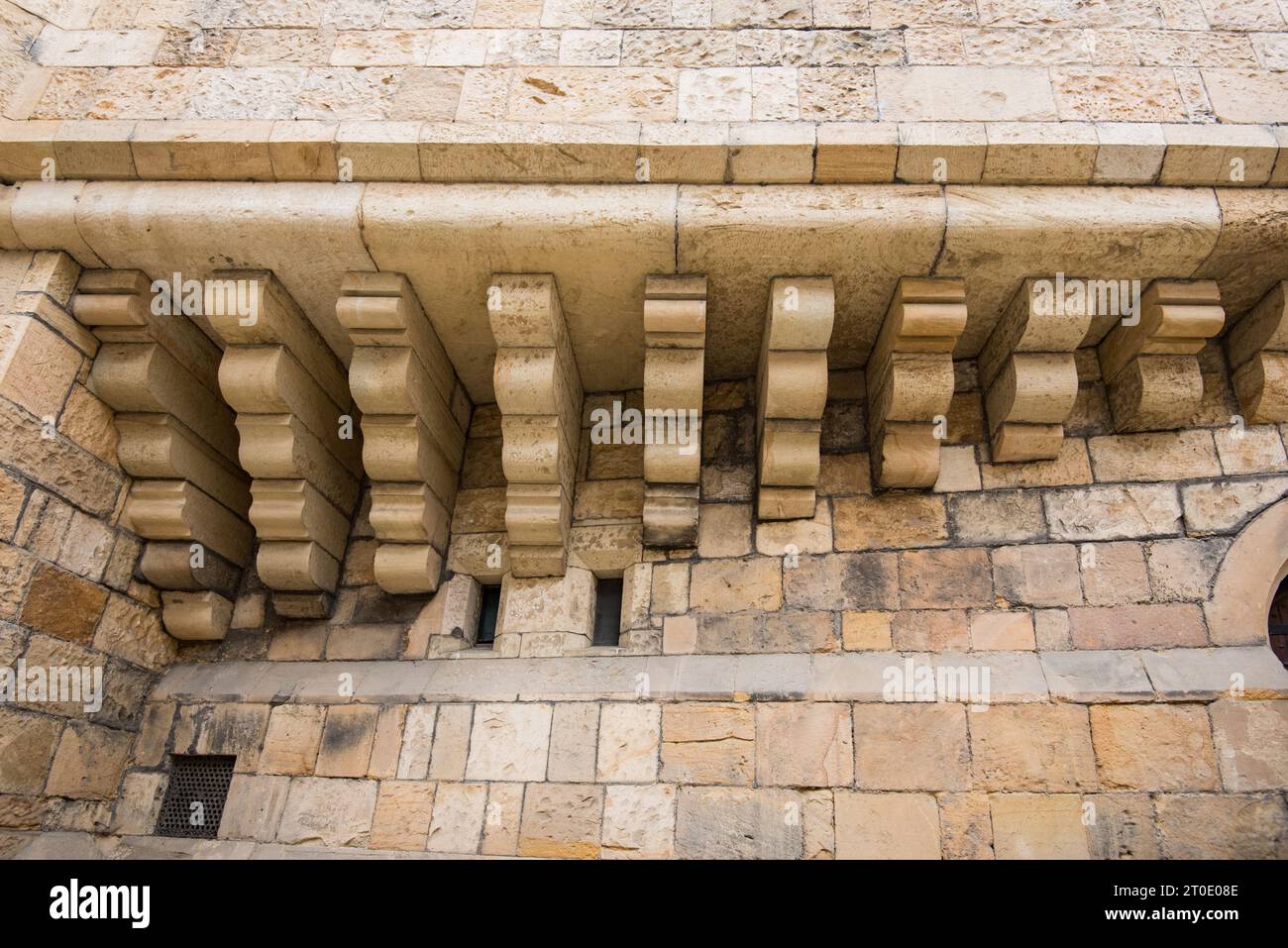 Corbelling alnwick castle hi-res stock photography and images - Alamy